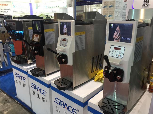 Counter Top Small Soft Serve Ice Cream Machine Single Flavor 12Liters/Hour